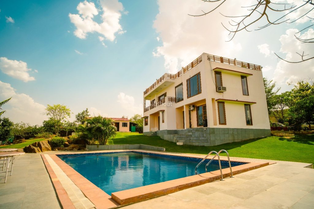 10 Stunning Farmhouses for Party in Delhi