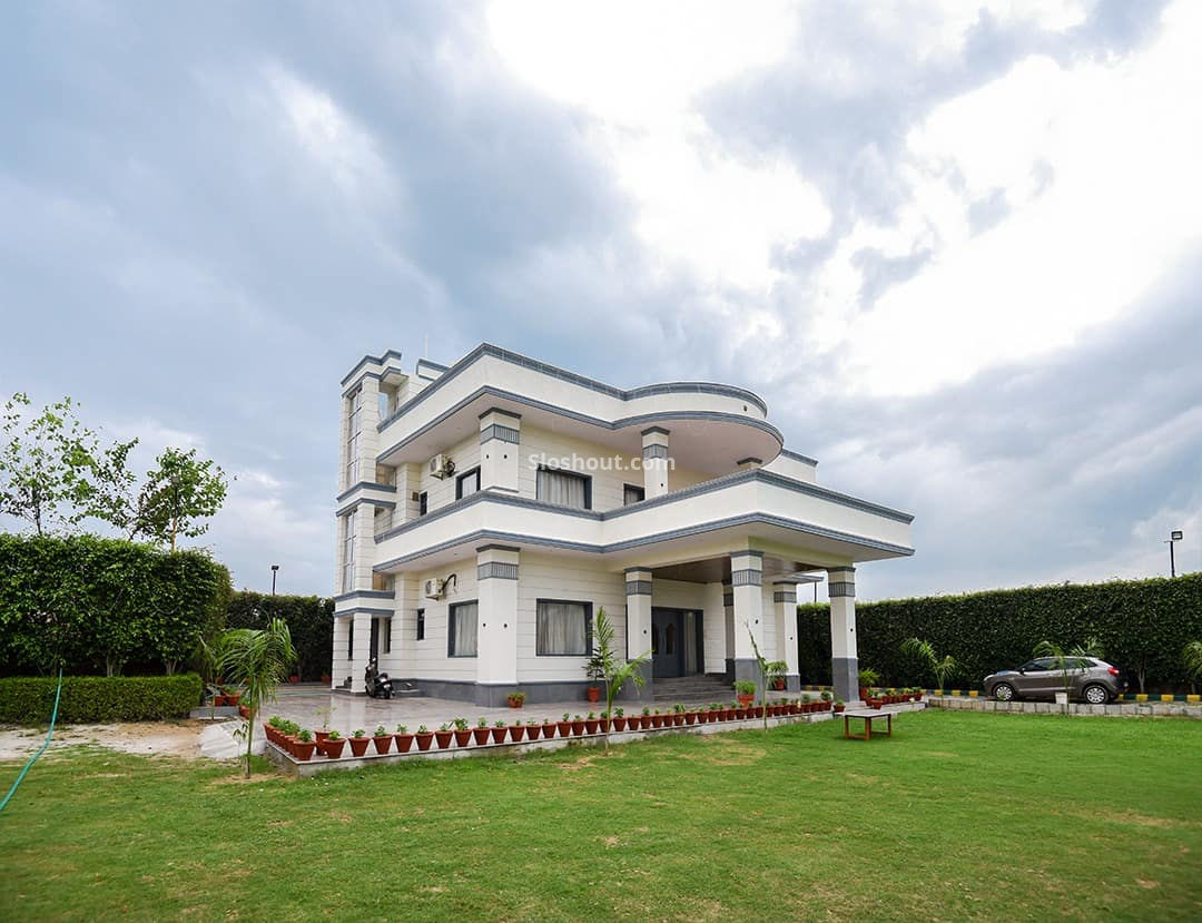 Top 10 Party Farmhouses in Delhi - PartyVilalls Blog