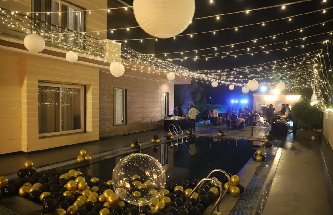 10 Places for Pool Party in Delhi - Party Villas