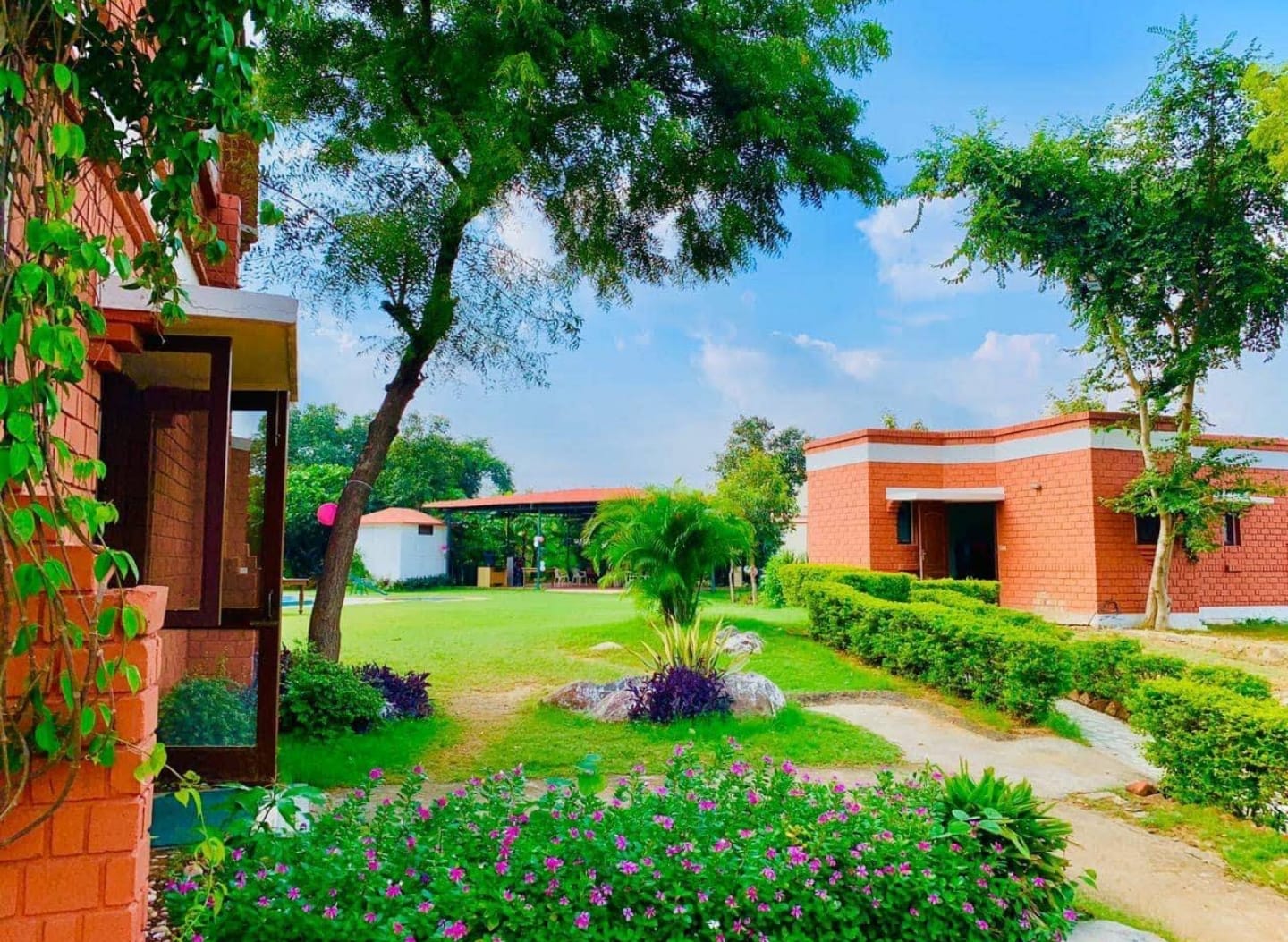 Top 5 Farmhouse in Gurgaon for Party - PartyVilalls Blog
