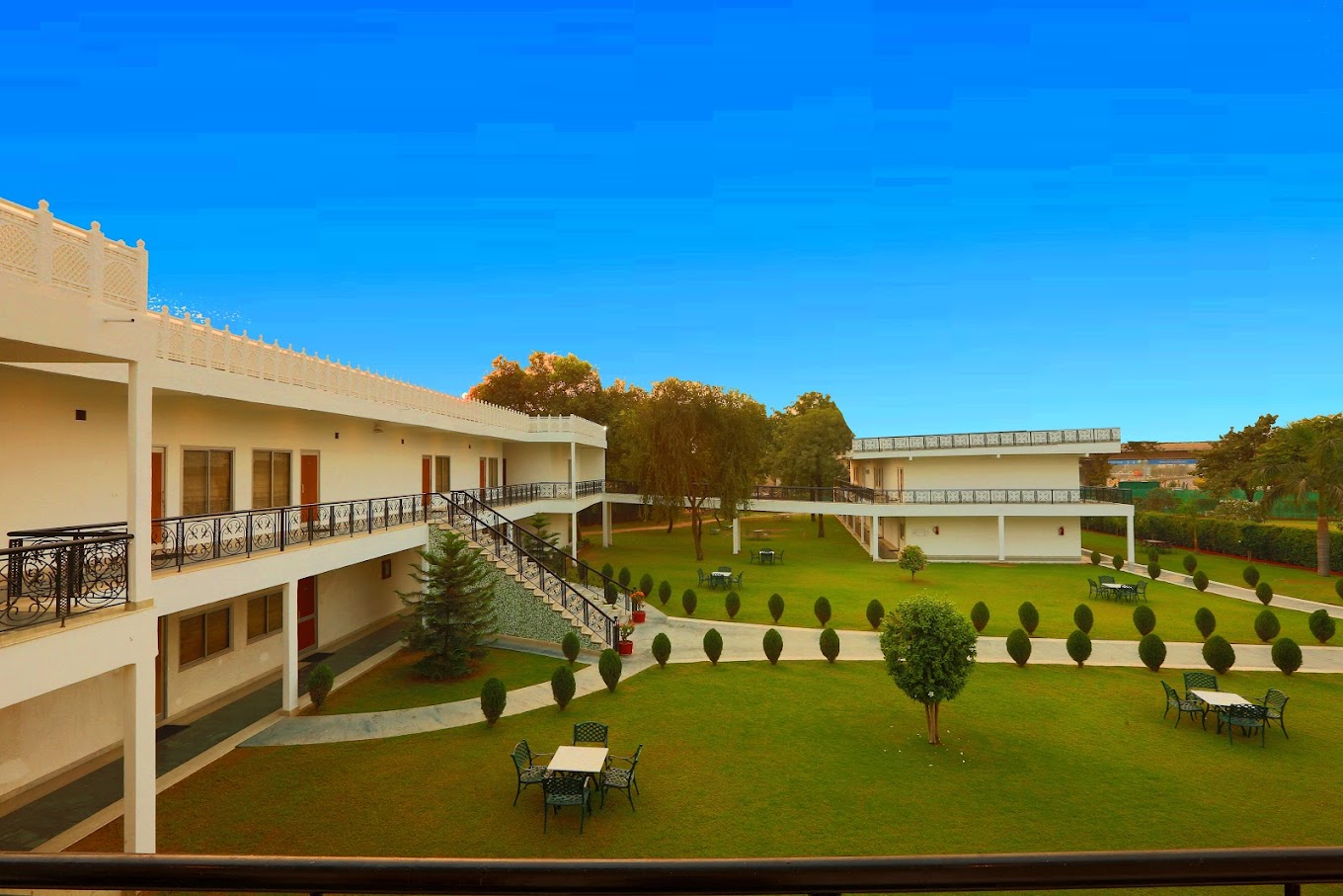 Top 10 Chill-out Spots in Gurgaon for a Relaxing Weekend