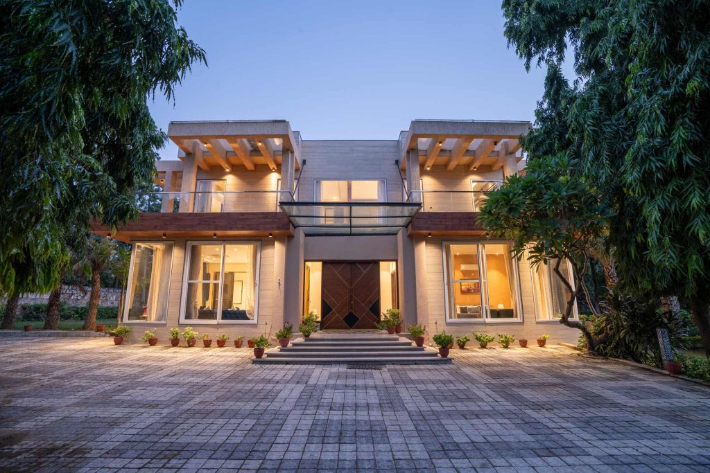 10 Tips to Host the Perfect Terrace Party